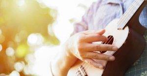 How To Hold A Ukulele Properly - Ukulele World